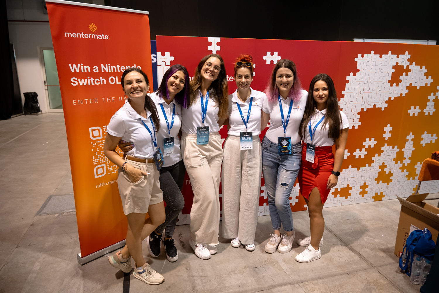 MentorMate - Проект на J Point